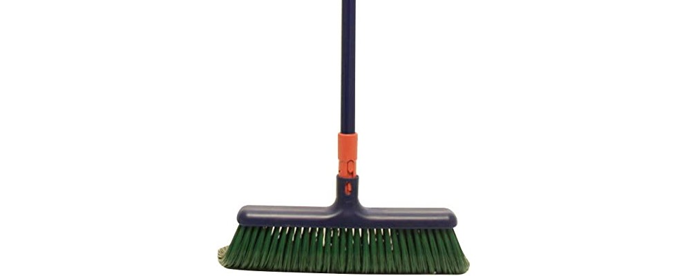 Best Artificial Grass Rake Rubber Nylon and Plastic Options